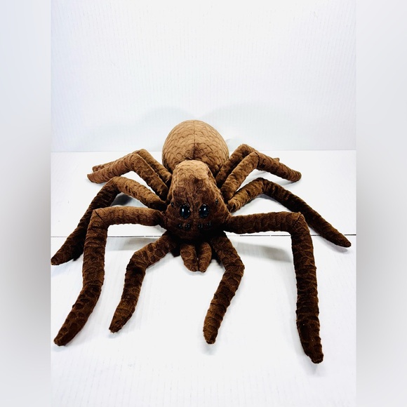 Universa Studios | Toys | Aragog Realistic Spider Plush 8 Universal ...
